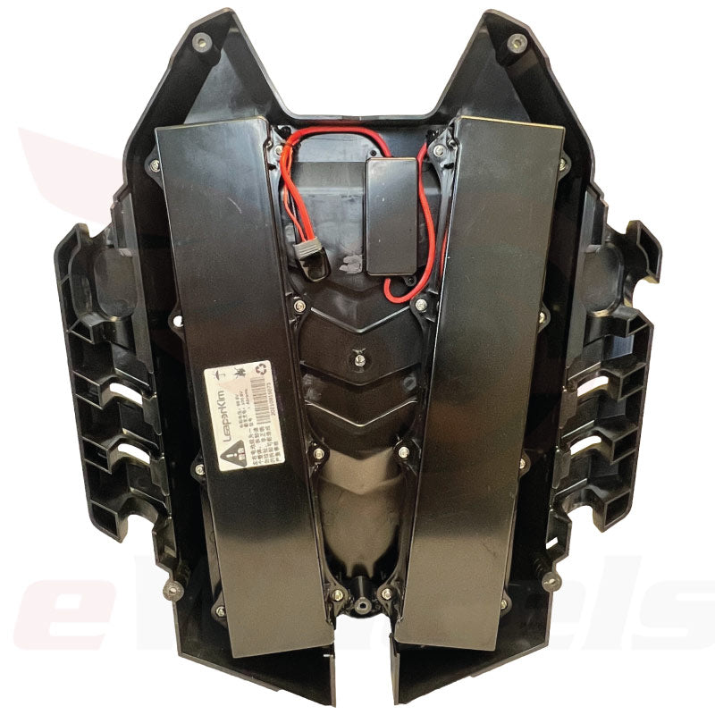 Veteran Abrams: Battery Pack with Panel, 1,350Wh